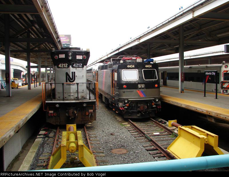 NJT 4404 and 4212
